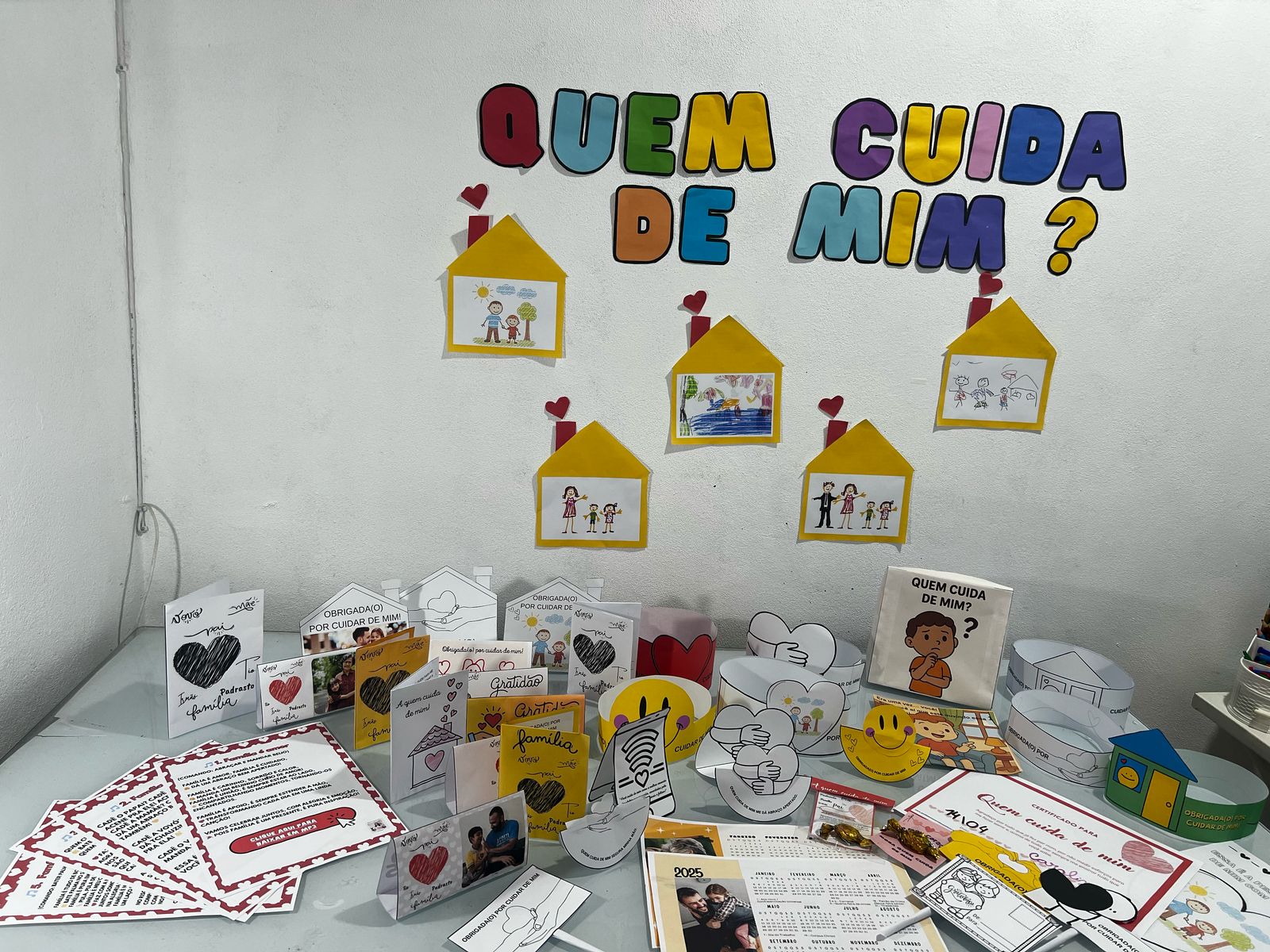 CALENDÁRIO DE MESA “QUEM CUIDA DE MIM”: UM PRESENTE AFETIVO E ...